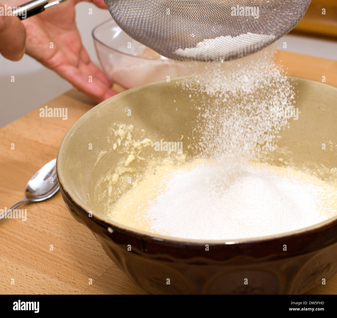 Sponge cake mixture hi-res stock photography and images - Alamy