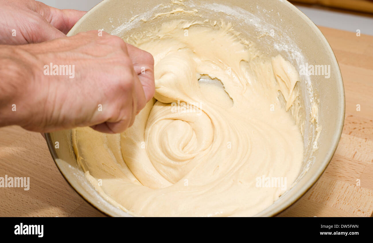 Creaming butter and sugar by hand hi-res stock photography and images ...