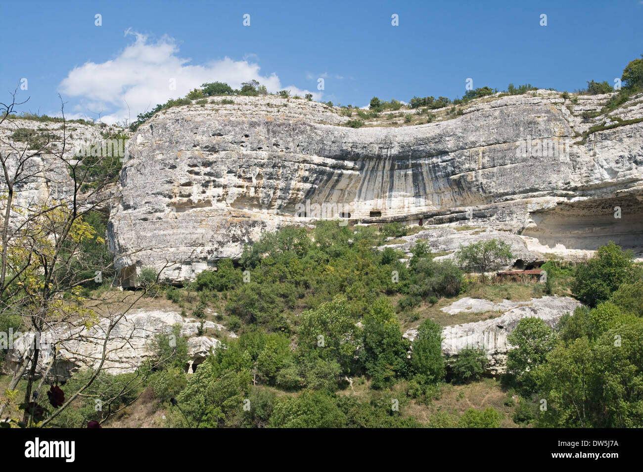 Tall rough rocky cliffs hi-res stock photography and images - Alamy
