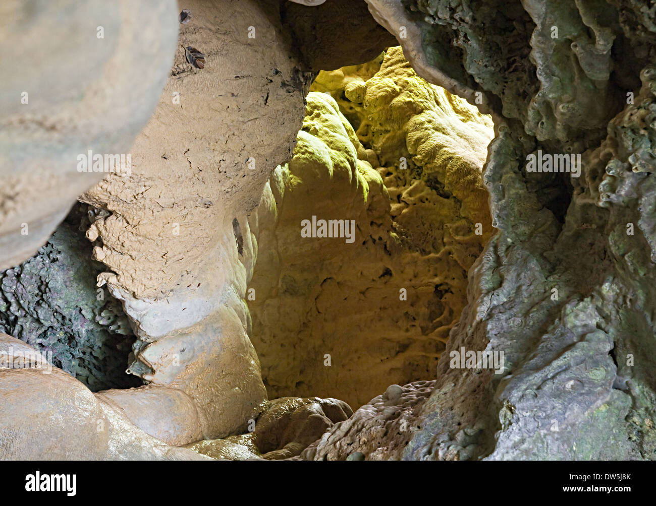 Cavern walls hi-res stock photography and images - Alamy