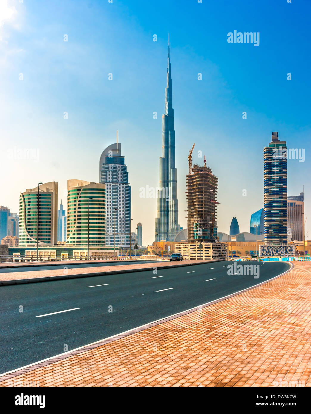 Dubai skyline uae hi-res stock photography and images - Alamy