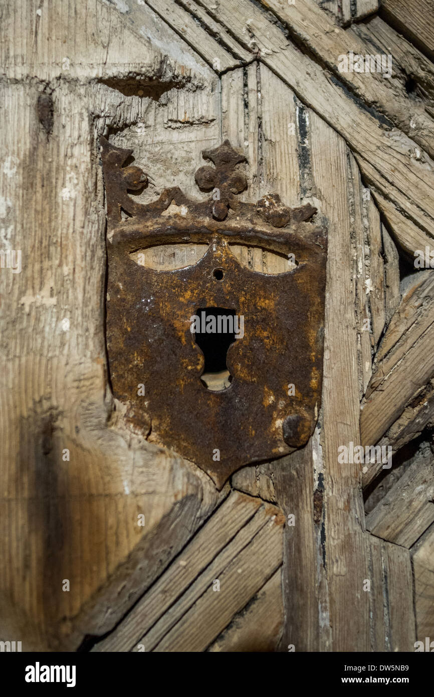 Crown-shaped keyhole at Cathedral of Cuenca Stock Photo - Alamy