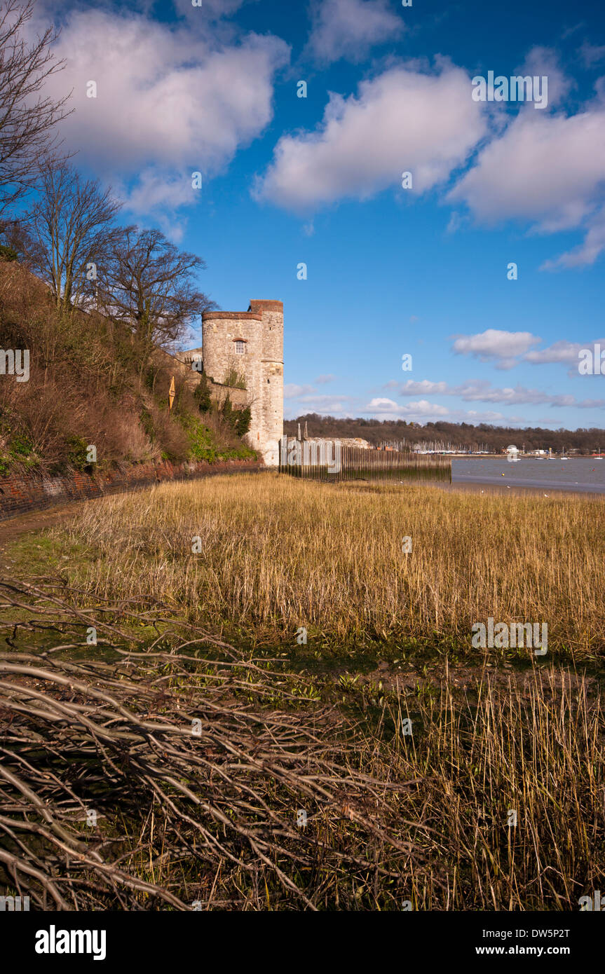 Upnor castle hi-res stock photography and images - Alamy