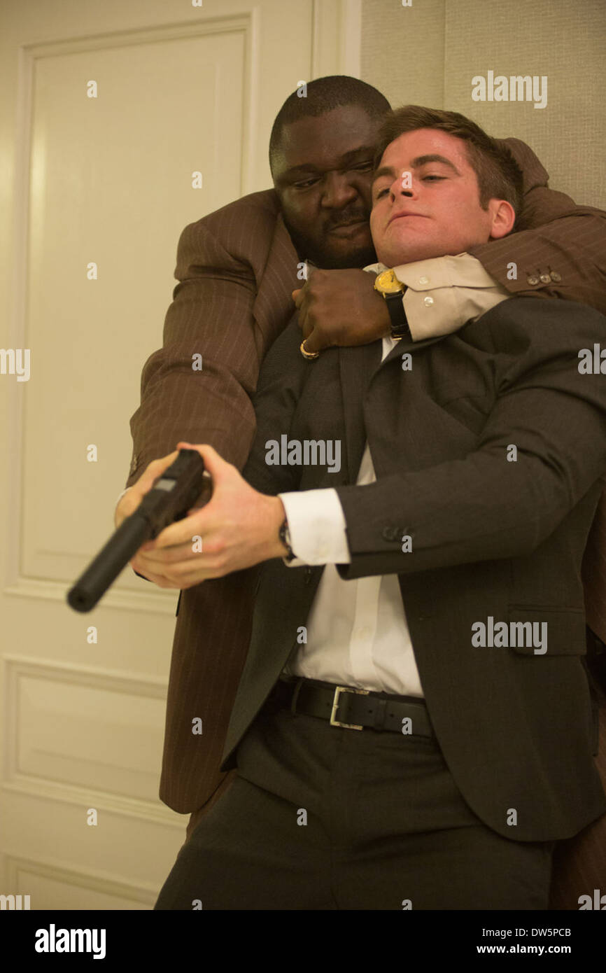 JACK RYAN SHADOW RECRUIT (2014) NONSO ANOZIE CHRIS PINE KENNETH BRANAGH ...