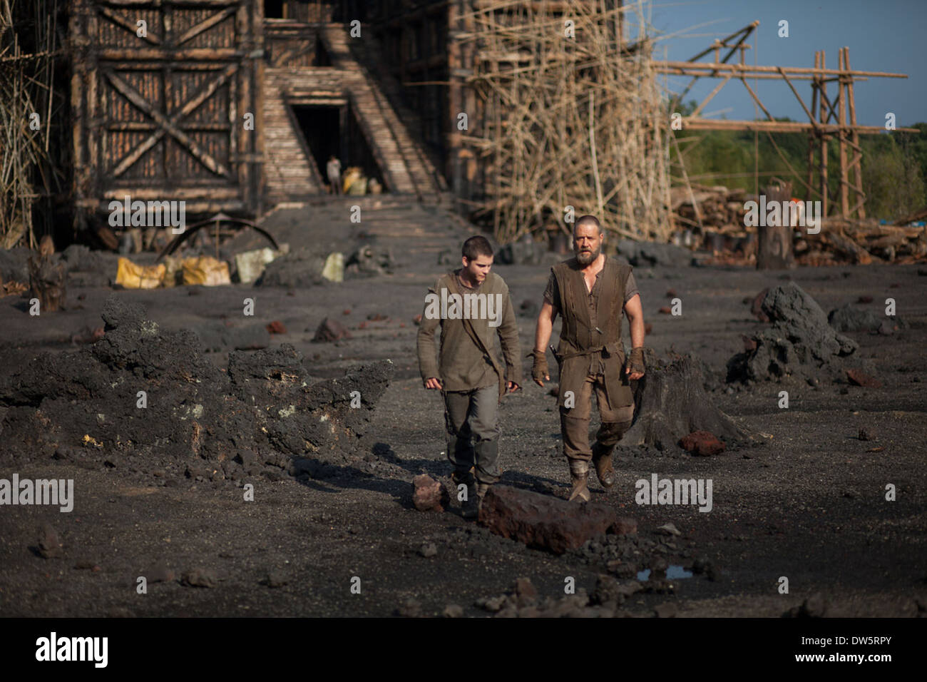 Logan lerman hi-res stock photography and images - Alamy