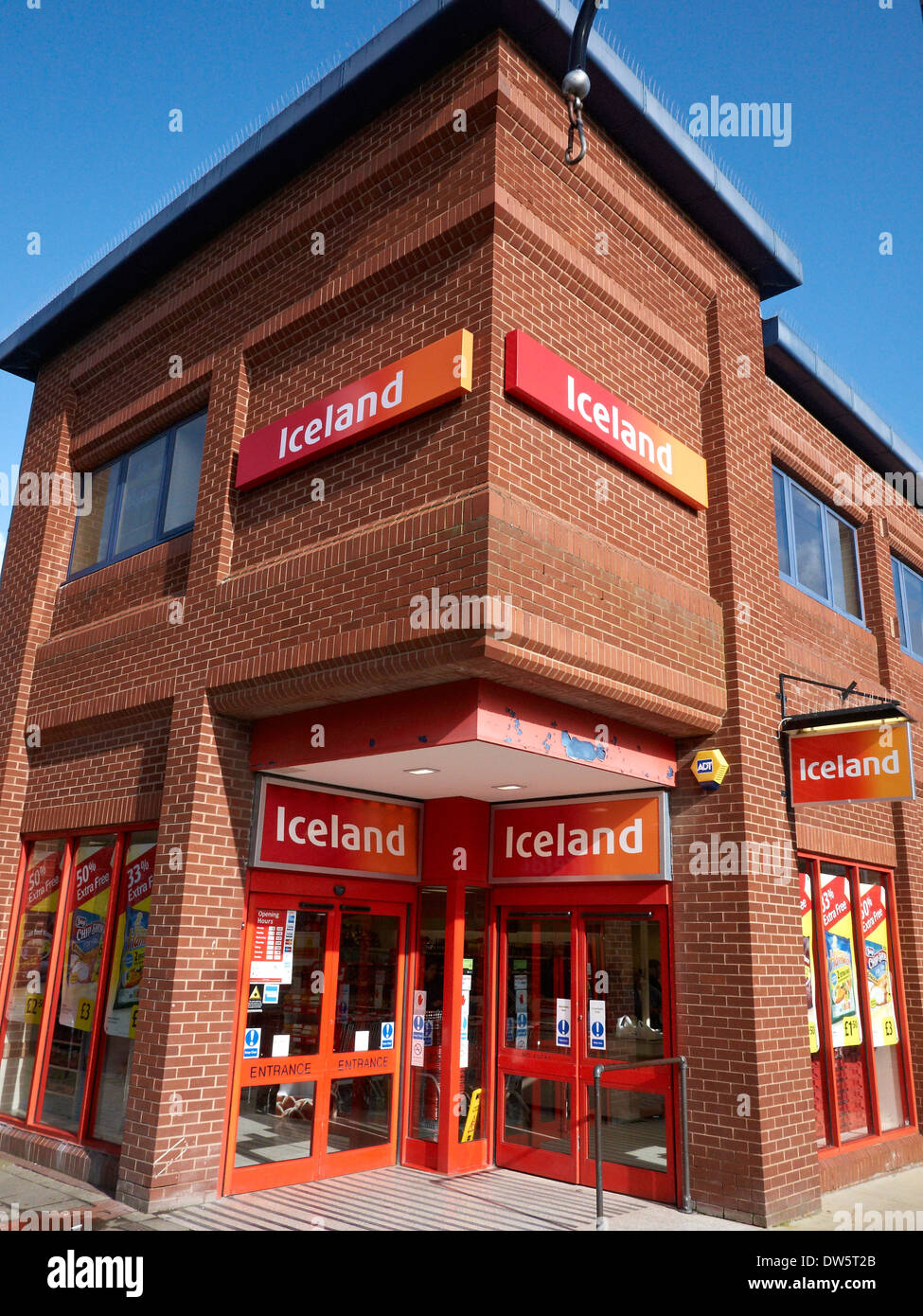 Iceland shop hi-res stock photography and images - Alamy