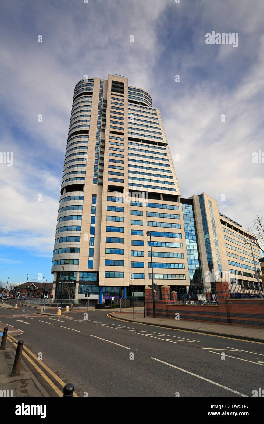 Leeds skyscraper hi-res stock photography and images - Alamy