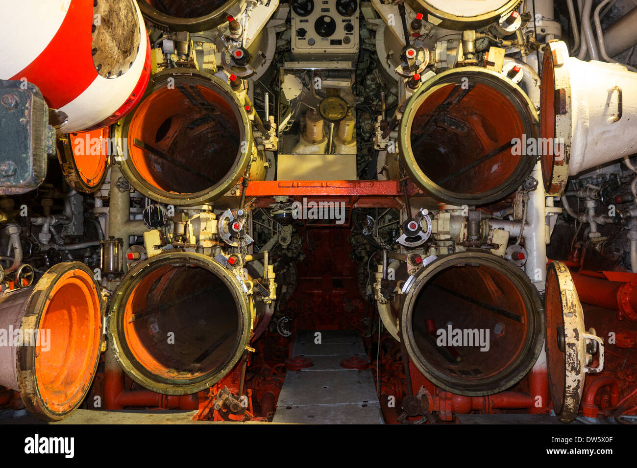 Inside foxtrot russian submarine in hi-res stock photography and images ...