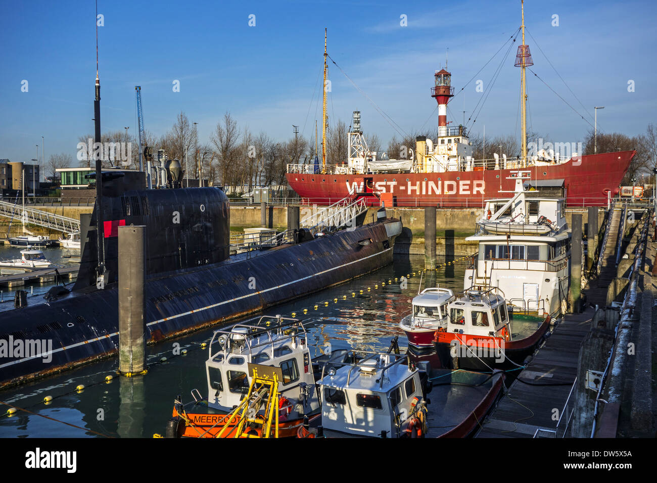 Russian submarine B-143 / U-480 Foxtrot type 641 and lightship ...