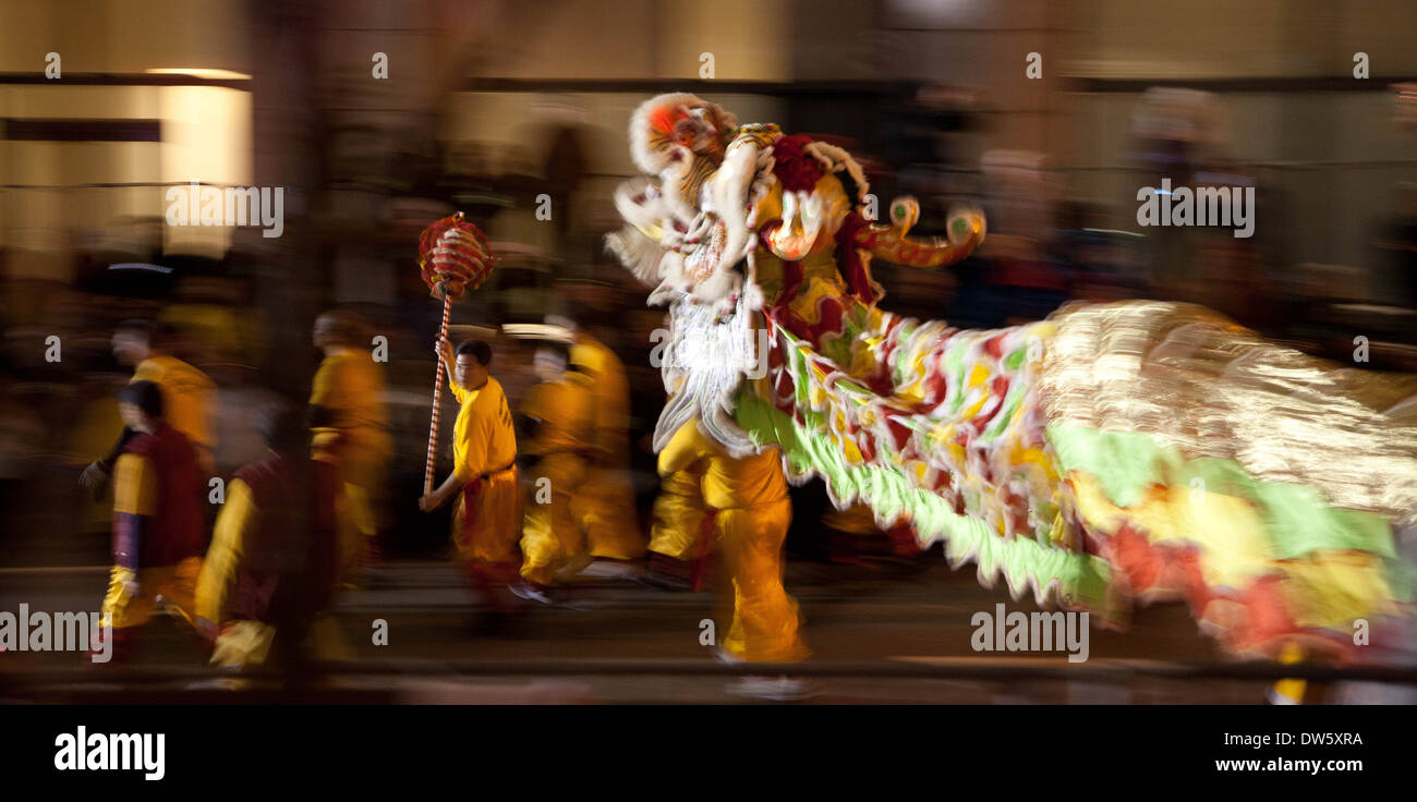 Dragon and Ball dancers Stock Photo - Alamy