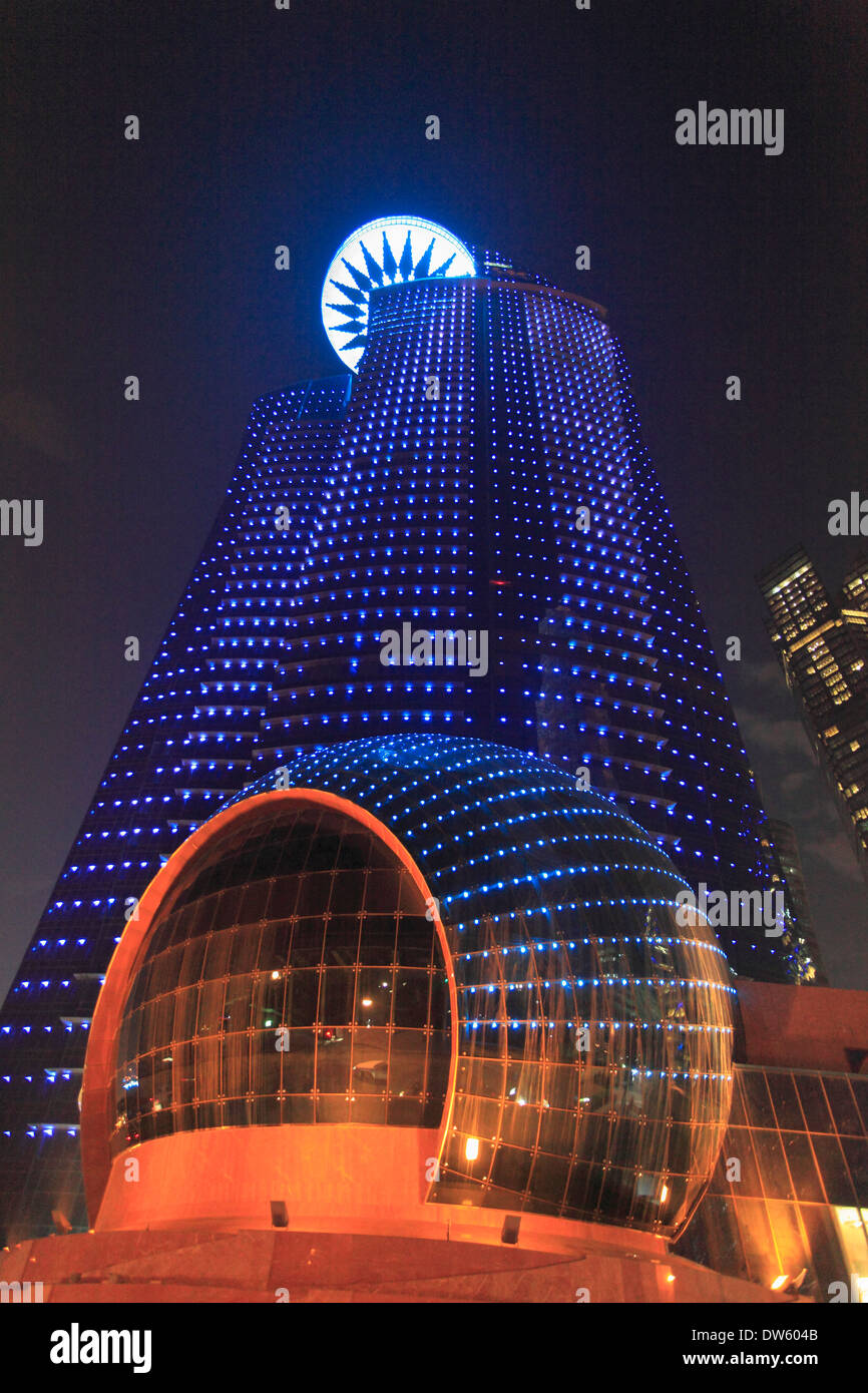 Doha west bay skyscraper hi-res stock photography and images - Alamy