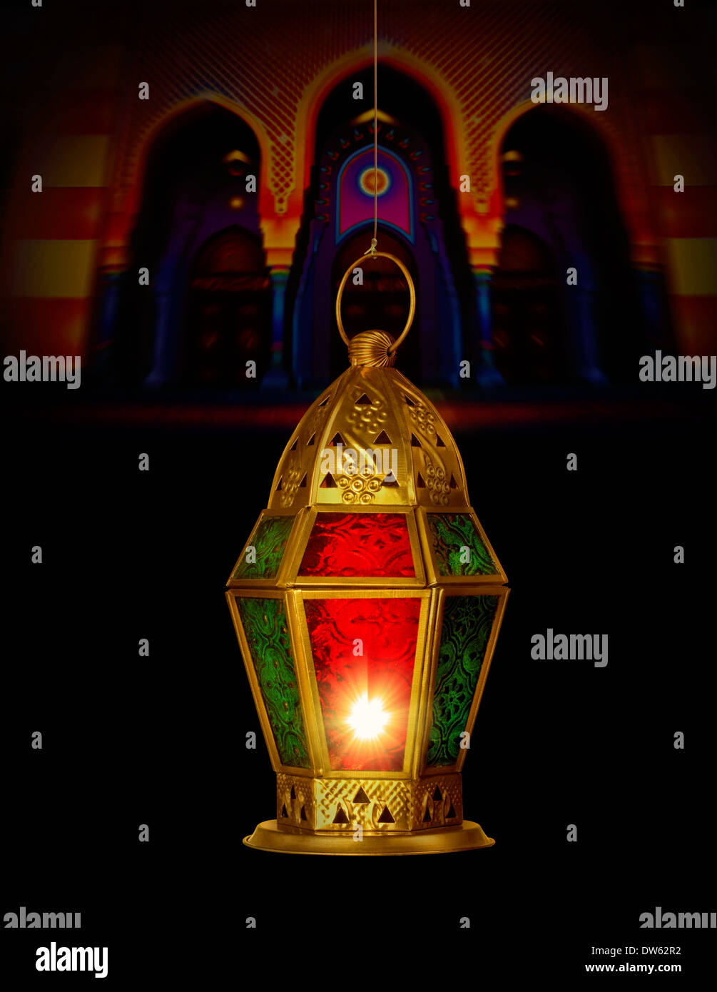 Mosque lamp hi-res stock photography and images - Alamy
