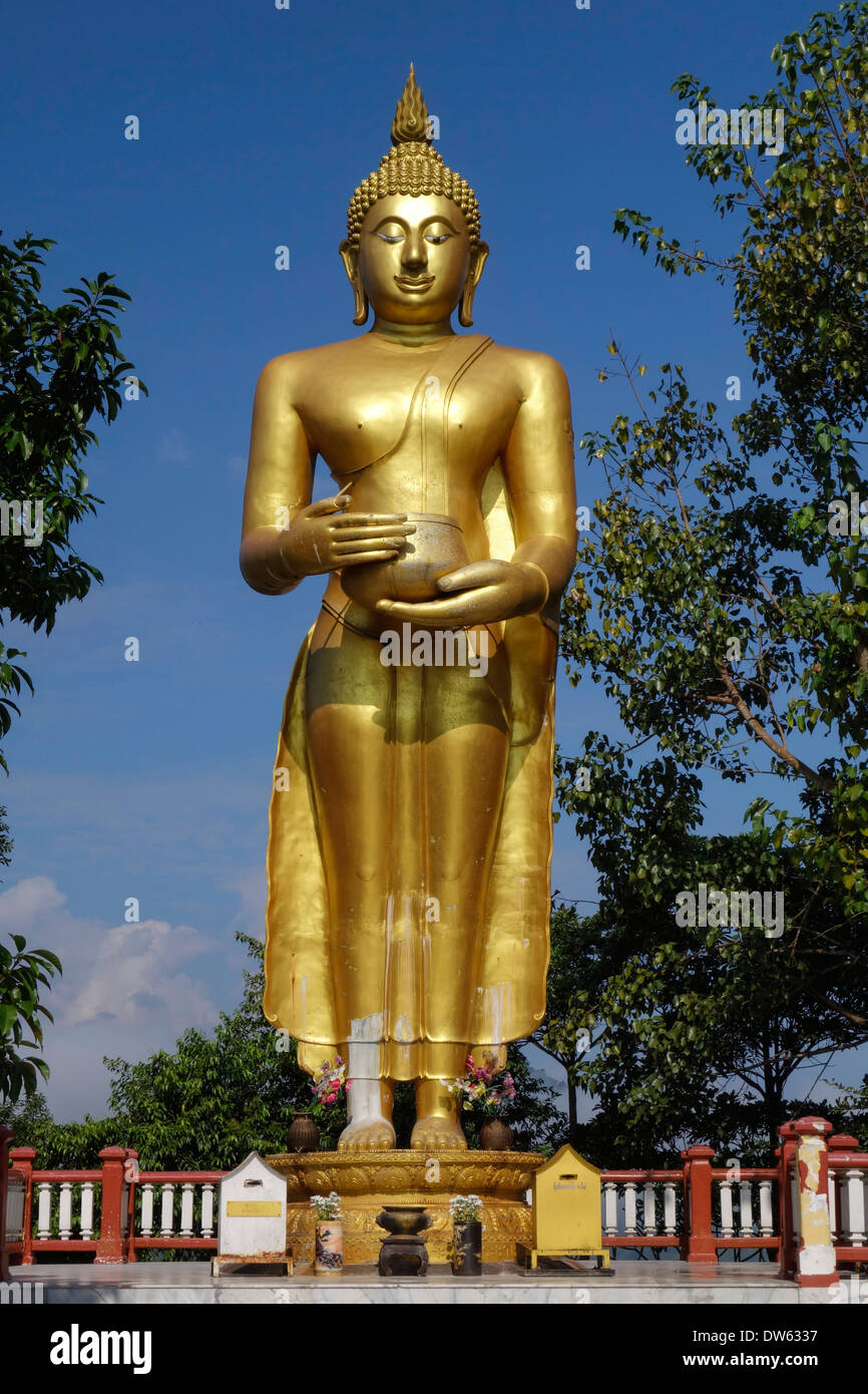 Wat ton hi-res stock photography and images - Alamy