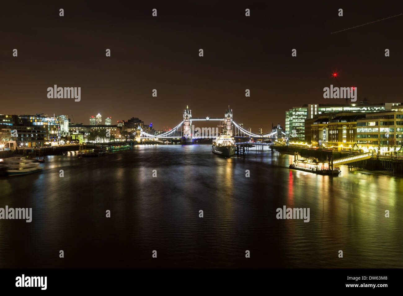 LONDON, UK - 21ST FEB 2014: A far view of Tower Bridge in London from ...