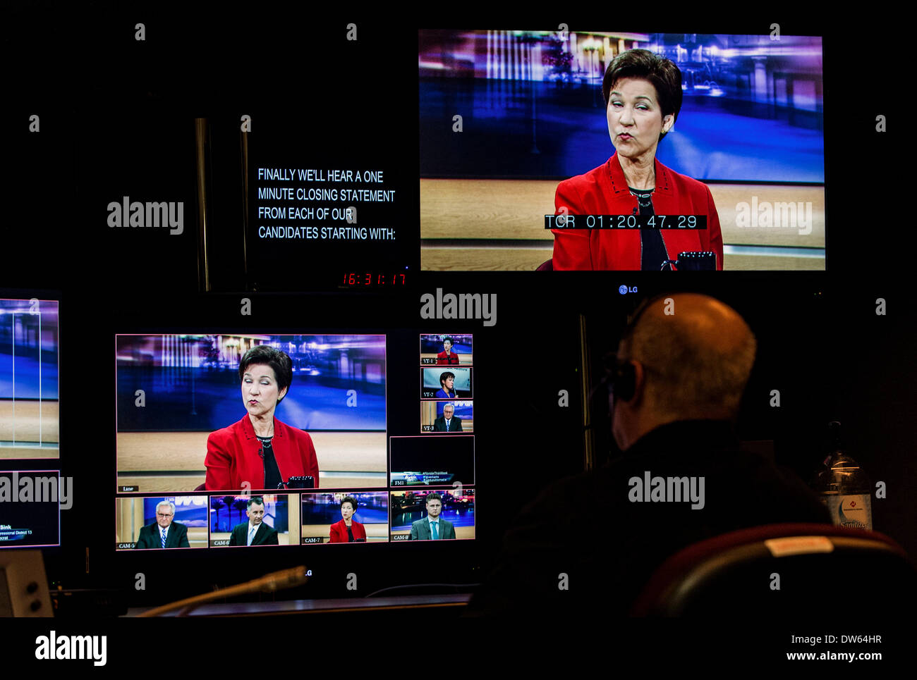 Tampa, Florida, USA. 28th Feb, 2014. Democratic candidate ALEX SINK is ...