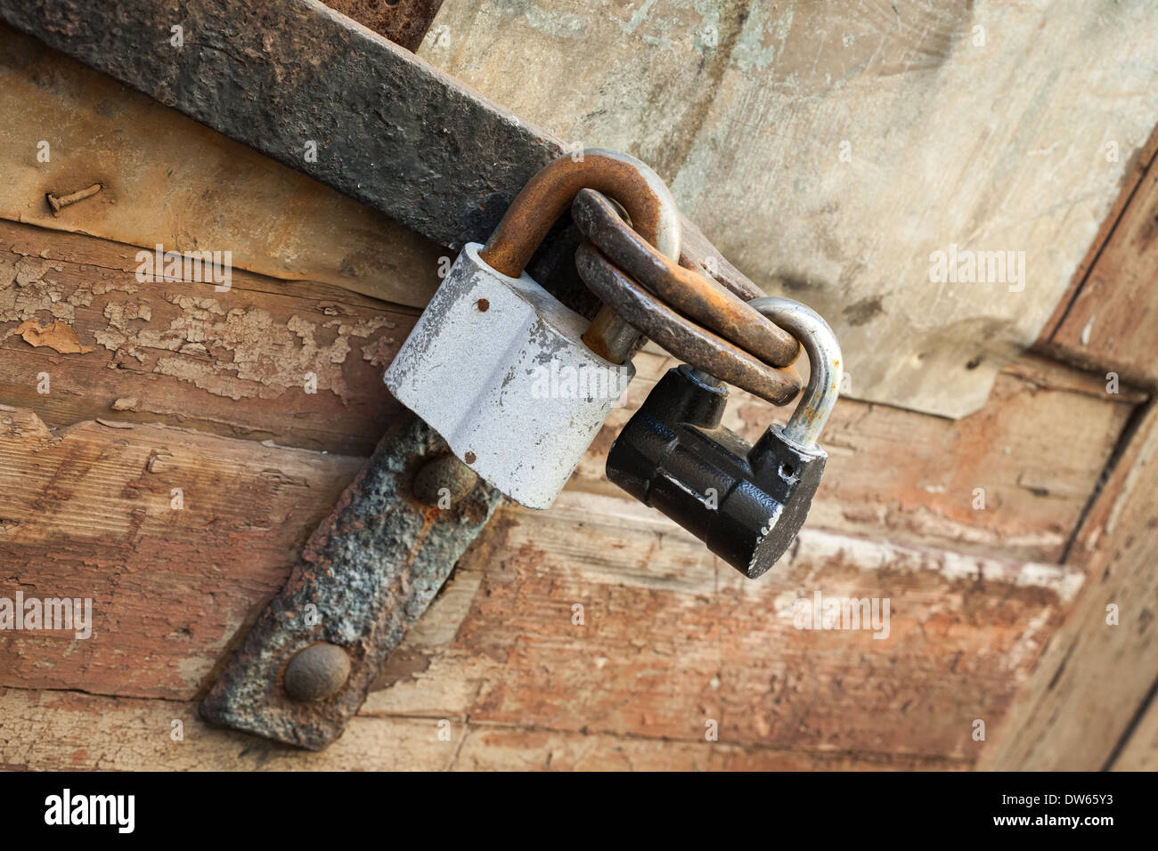 Old locks hi-res stock photography and images - Alamy