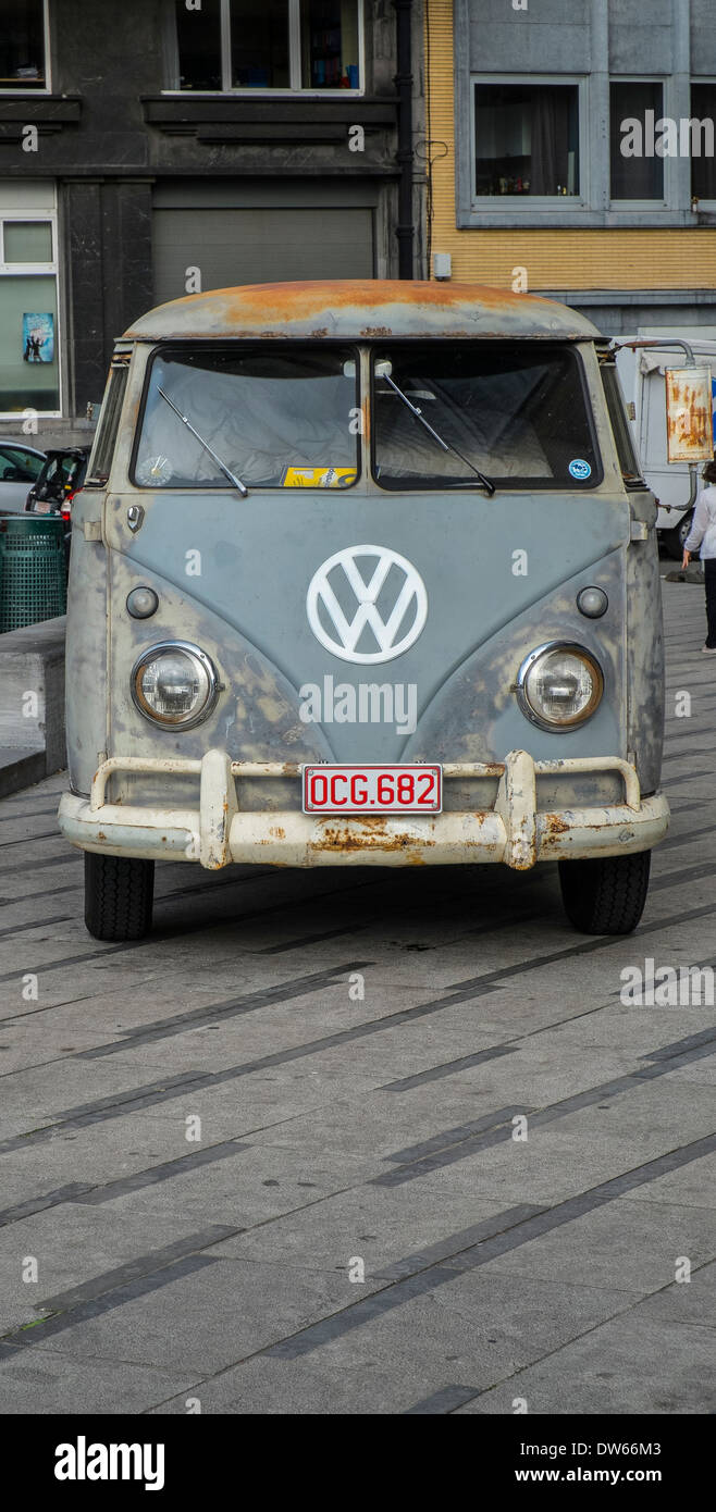 Rusty vw van hi-res stock photography and images - Alamy