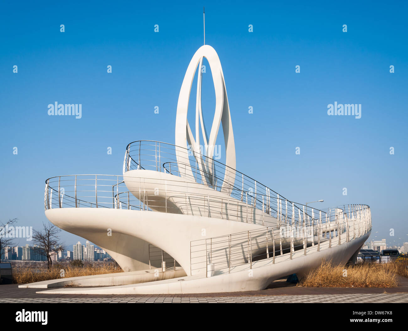 Sculpture near Yeouido Park in Seoul, South Korea Stock Photo - Alamy
