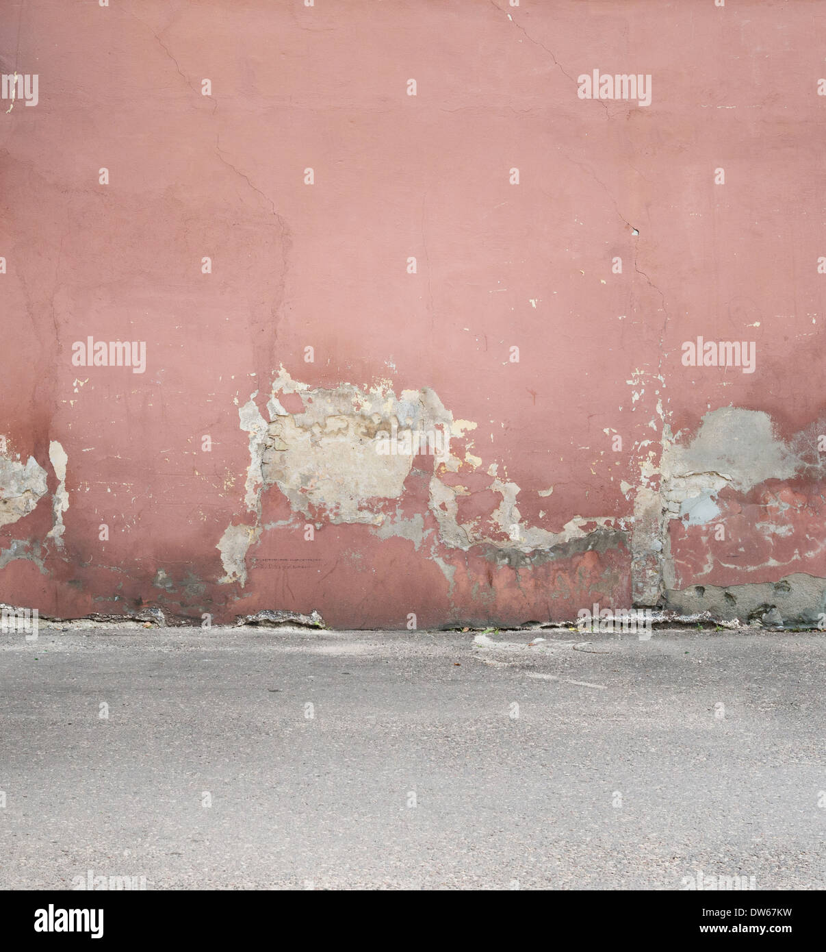 Urban scene. Empty street wall Stock Photo - Alamy