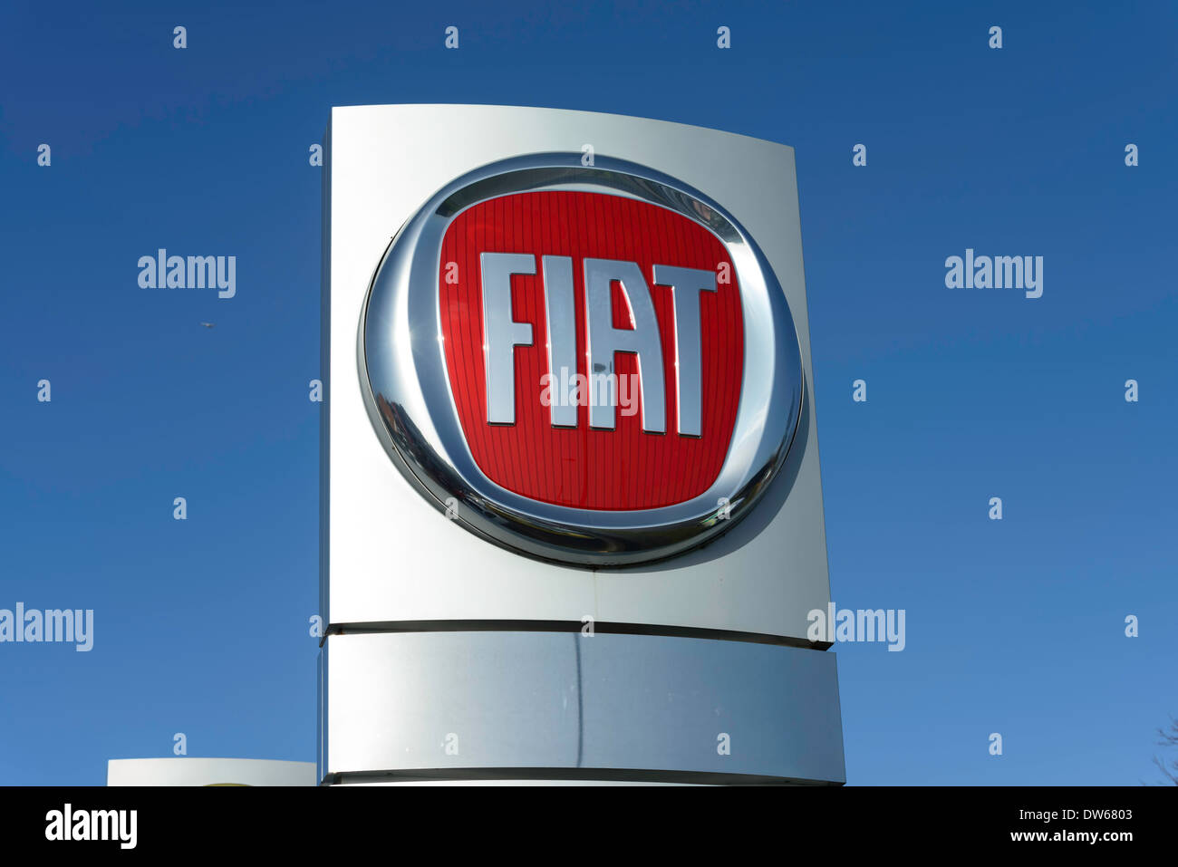 Fiat sign hi-res stock photography and images - Alamy