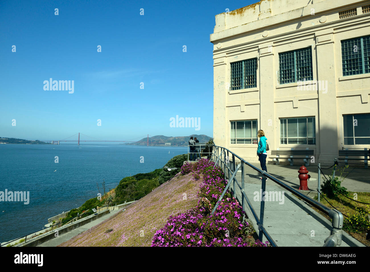 Alcatraz island and golden gate bridge hi-res stock photography and ...