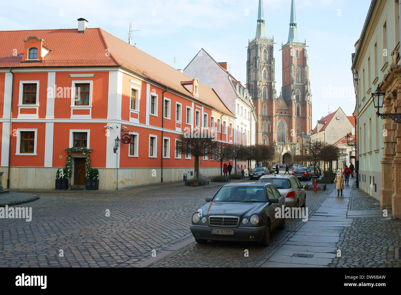 Katedralna street Ostrow Tumski Wroclaw Stock Photo - Alamy