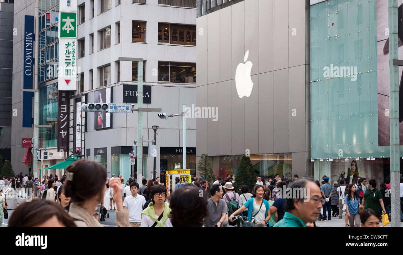 Very crowded area in tokyo hi-res stock photography and images - Alamy