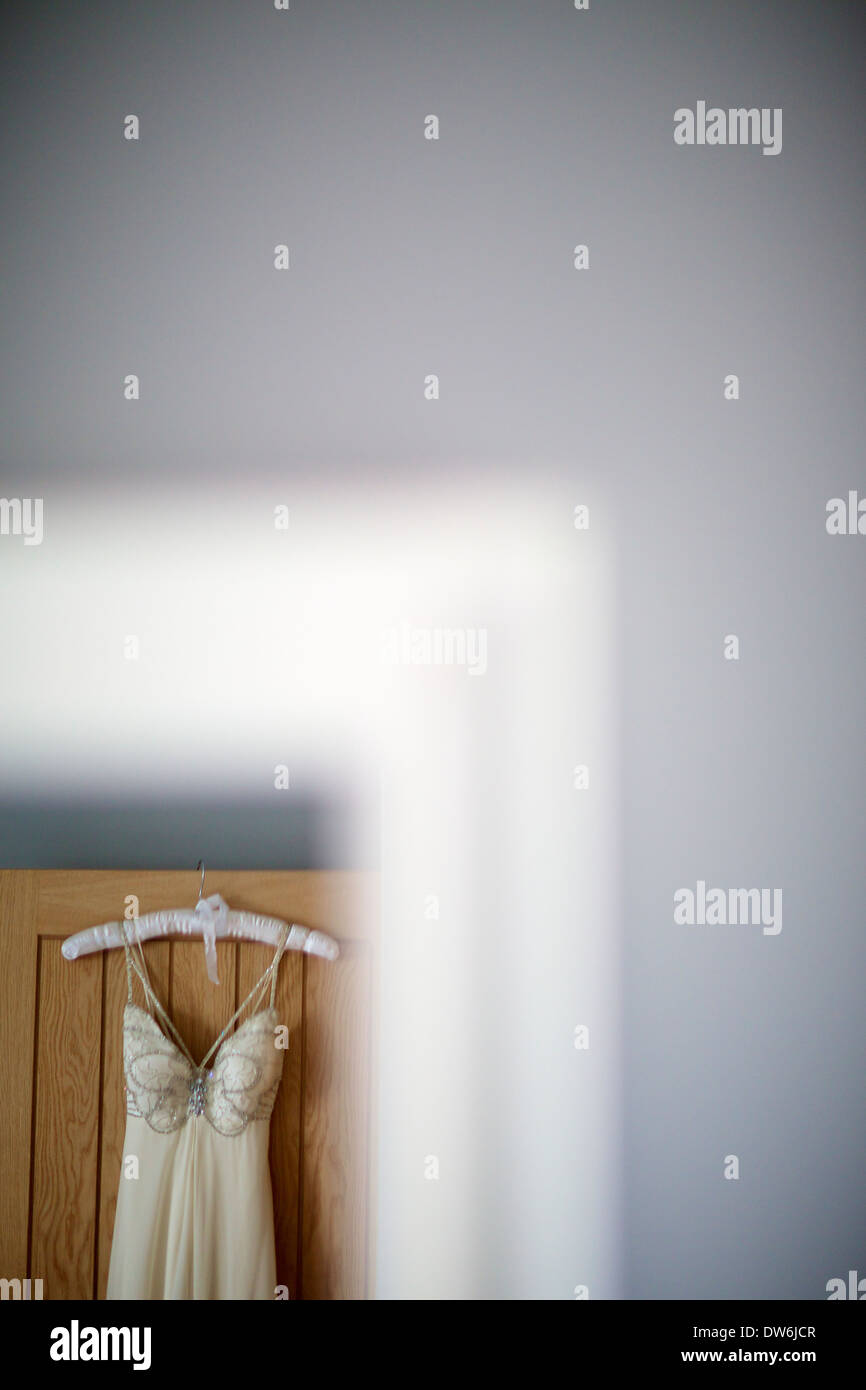 Brides dressing room hi-res stock photography and images - Alamy