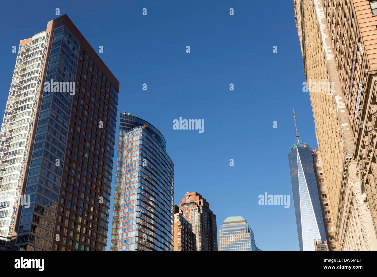 Luxurious buildings and windows hi-res stock photography and images - Alamy