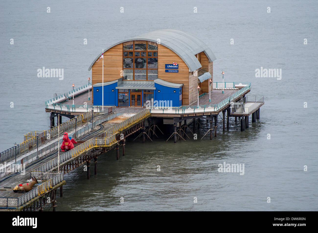 An RNLI building on a pier in the Mumbles, Swansea Stock Photo - Alamy