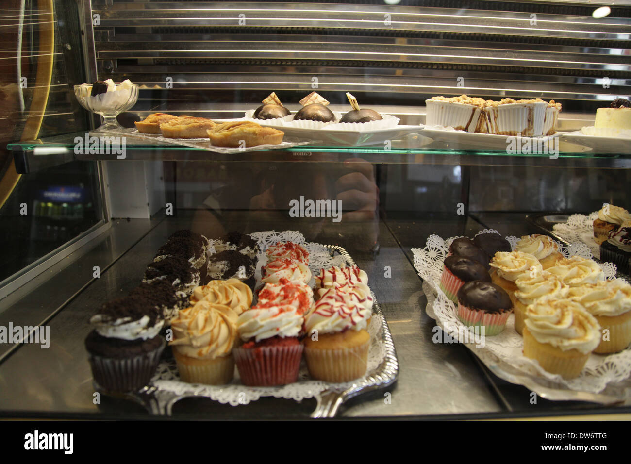 Cupcakes display at Manducatis Rustica restaurant in L.I.C Queens Stock ...
