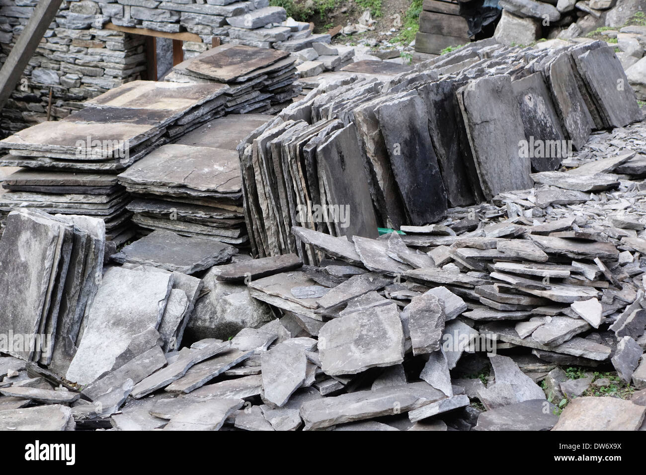 Slate on rock hi-res stock photography and images - Alamy