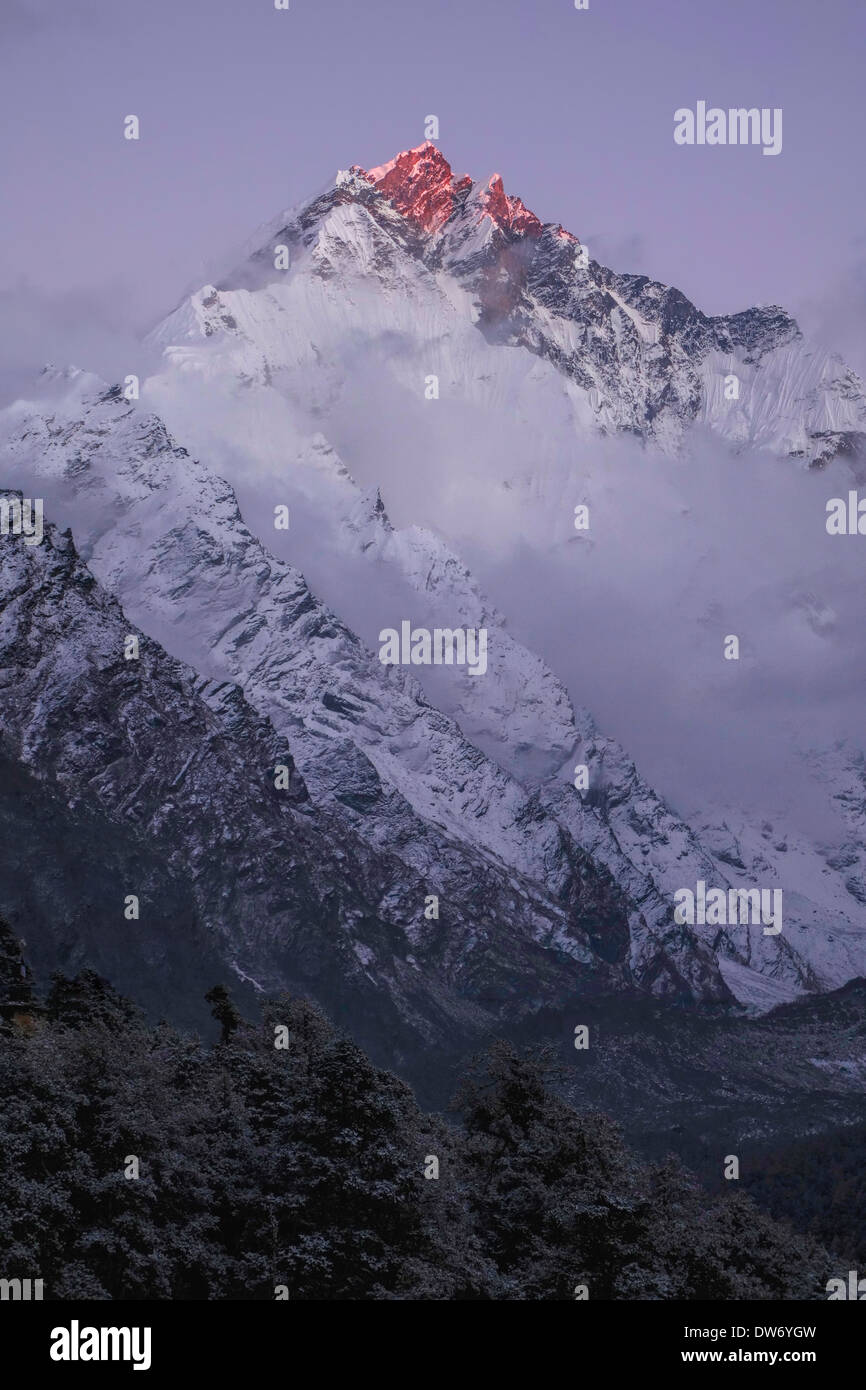 Ganesh himal range hi-res stock photography and images - Alamy