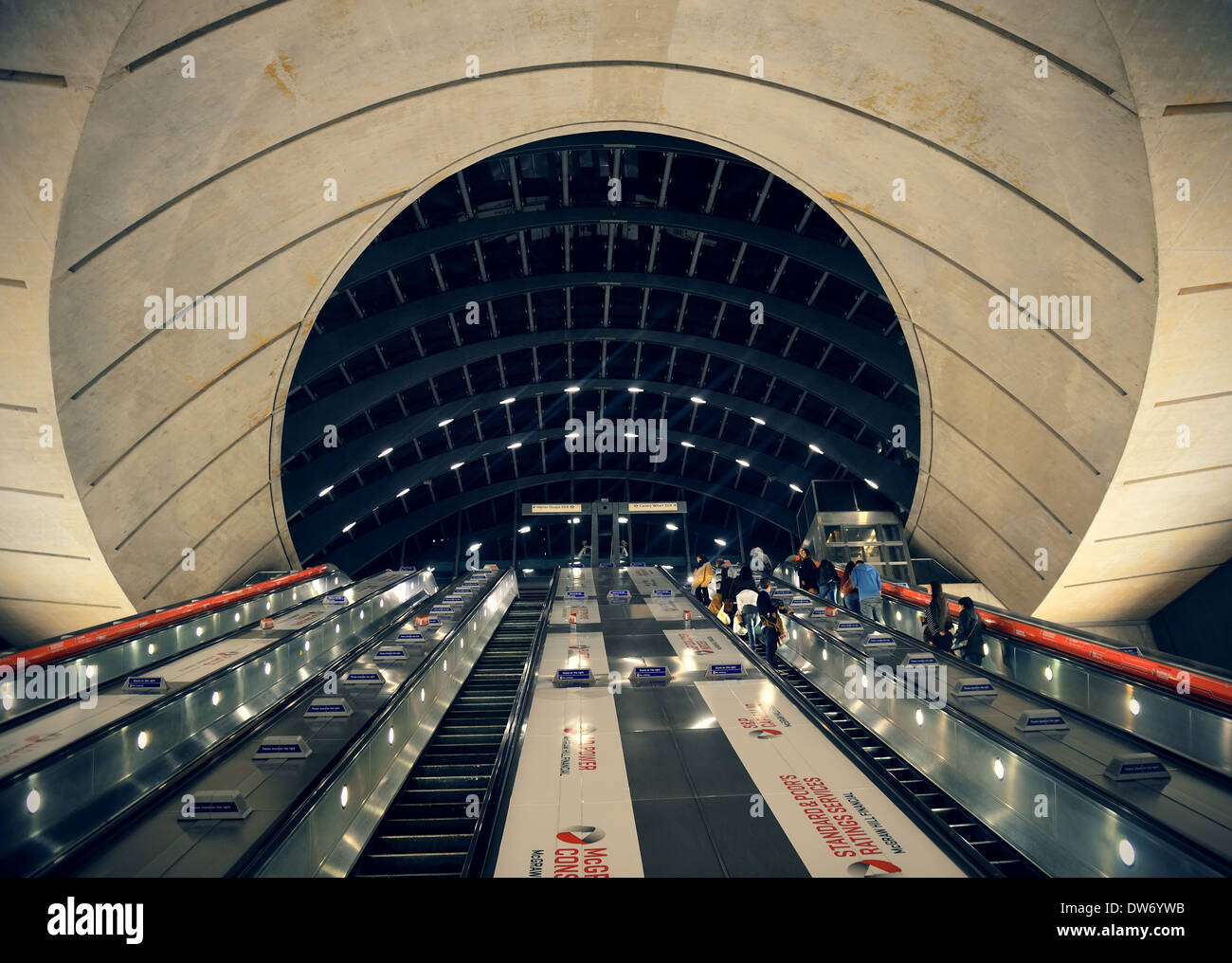 London Underground station interior Stock Photo - Alamy