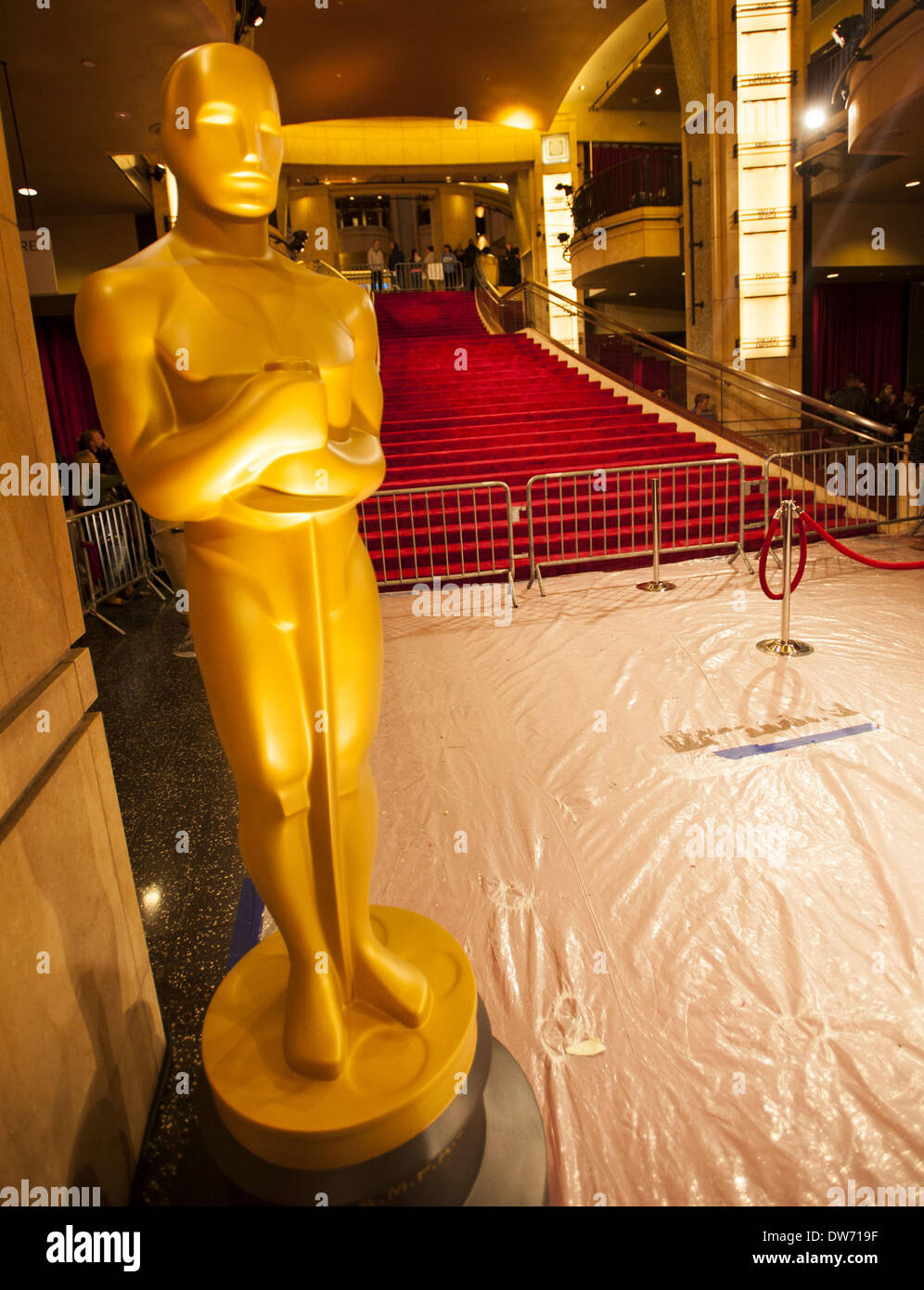 The 2 event in hollywood life california hi-res stock photography and ...