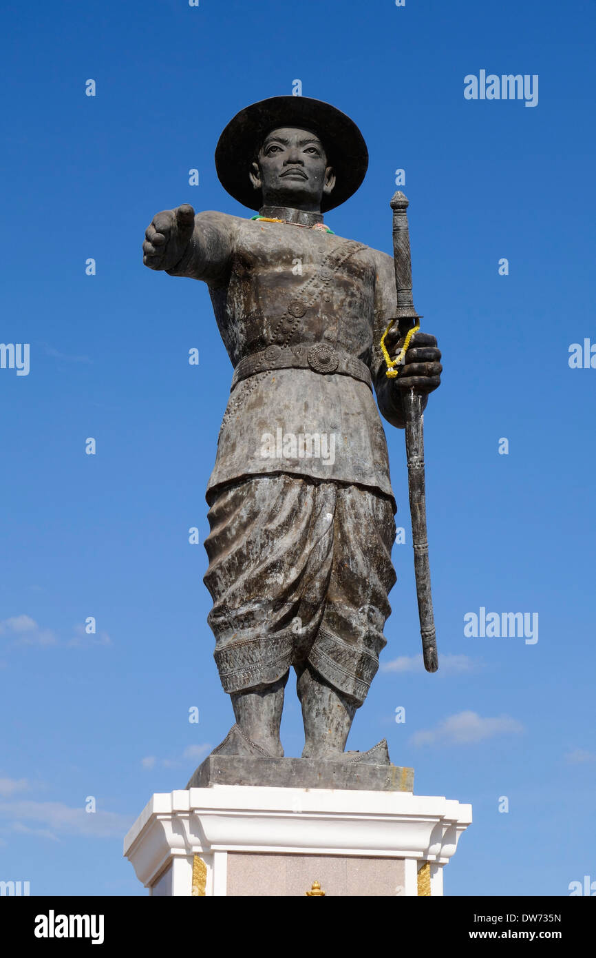 Statue of king anouvong hi-res stock photography and images - Alamy
