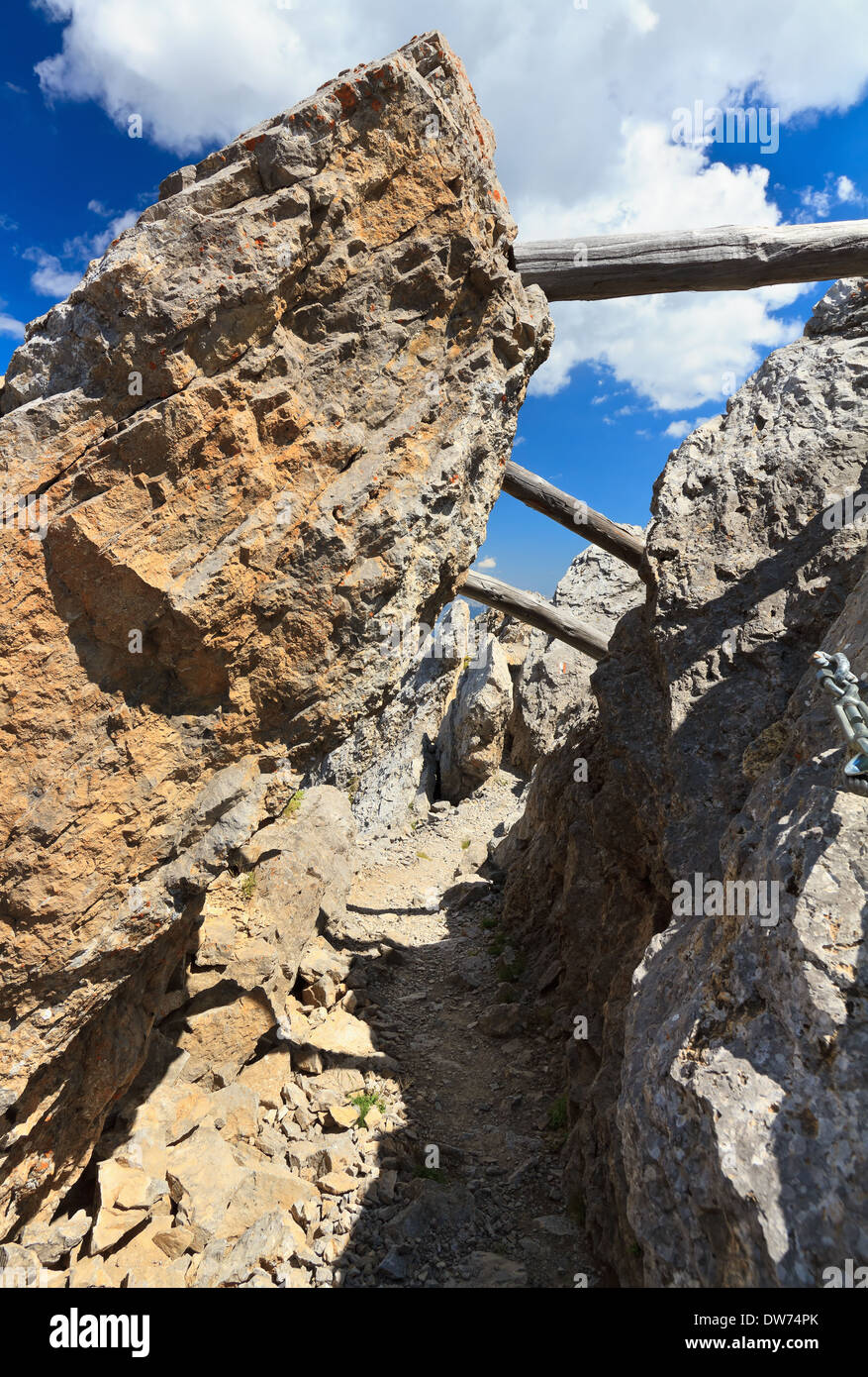 Path of rocks hi-res stock photography and images - Alamy