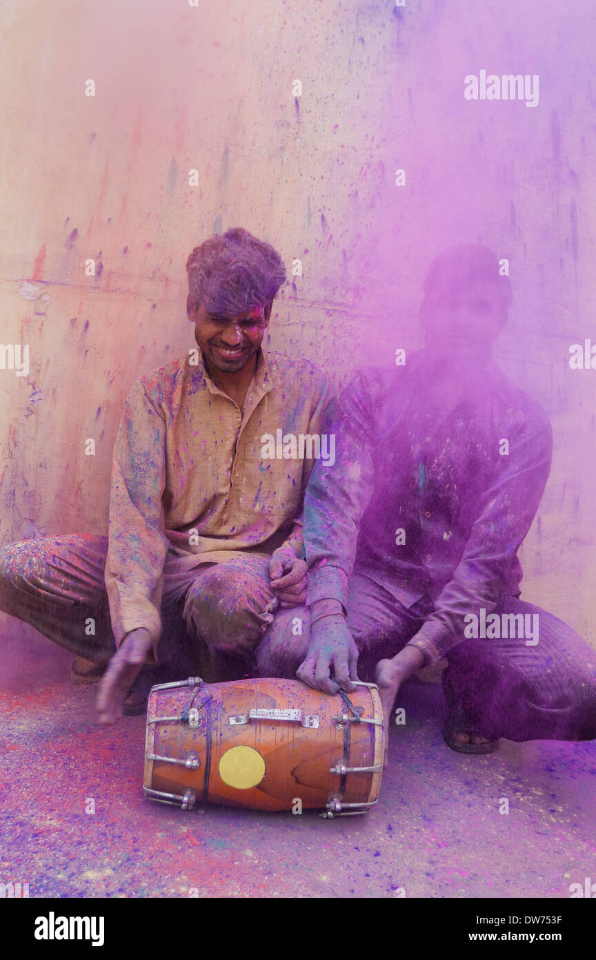 Portrait indian men playing holi hi-res stock photography and images ...