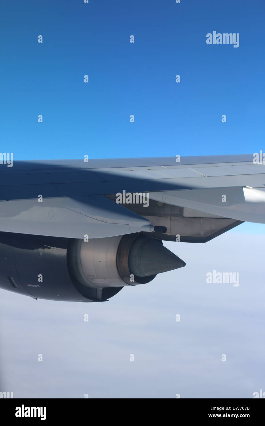 Airplane jet engine in flight Stock Photo - Alamy