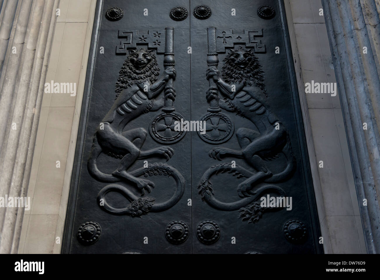 Bank of england vault hi-res stock photography and images - Alamy