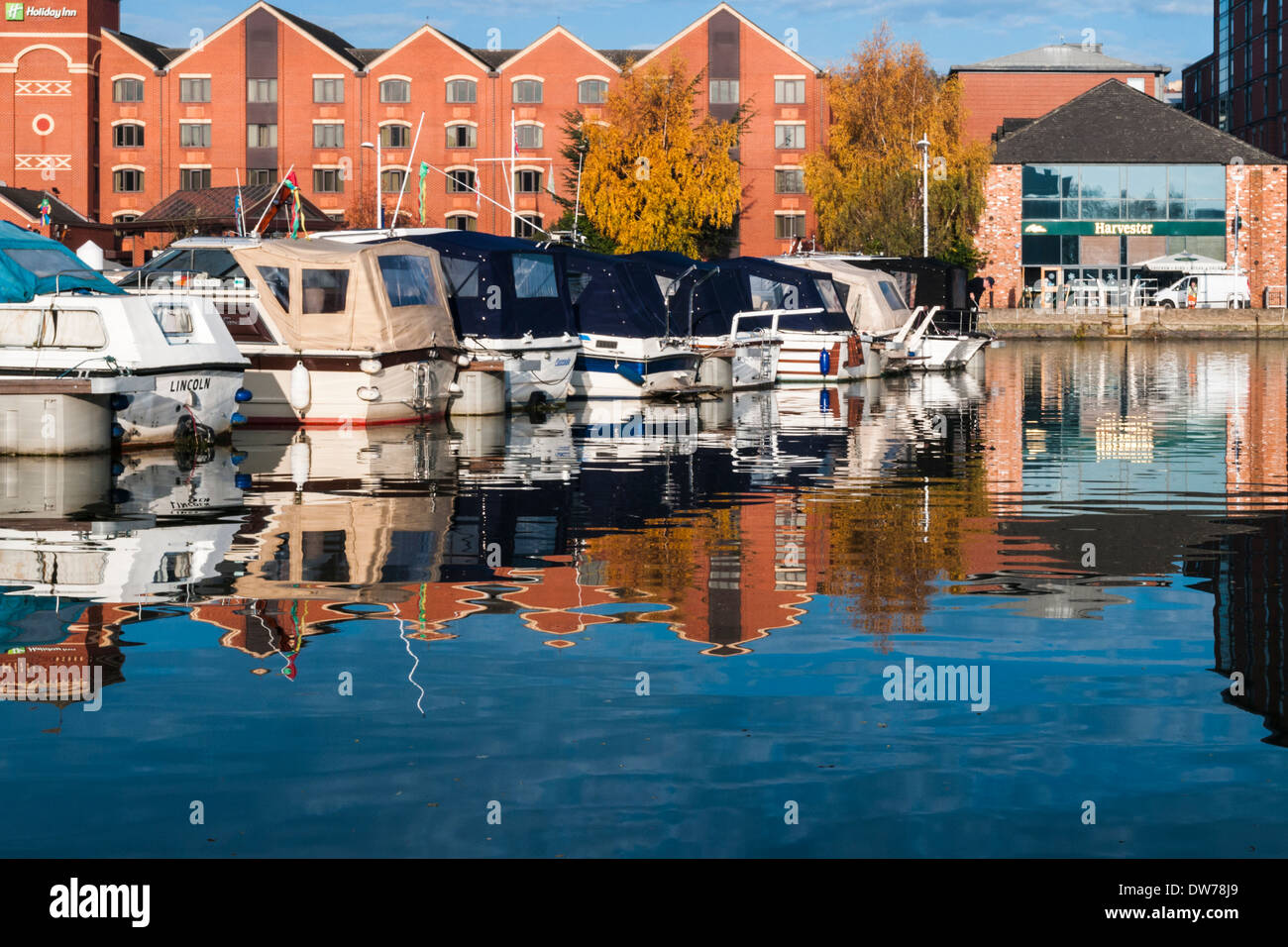 Lincoln uk brayford pool waterfront hi-res stock photography and images ...