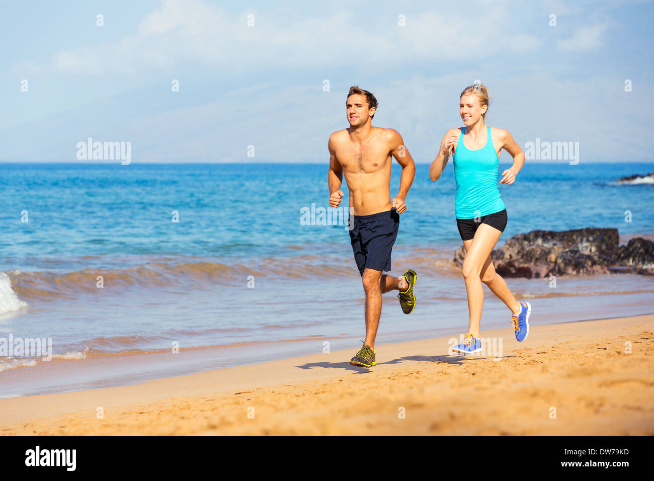 Couple jogging together hi-res stock photography and images - Alamy