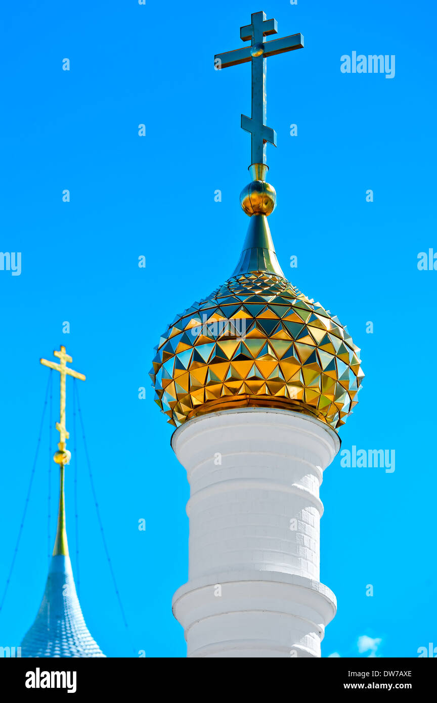 Golden color dome hi-res stock photography and images - Alamy