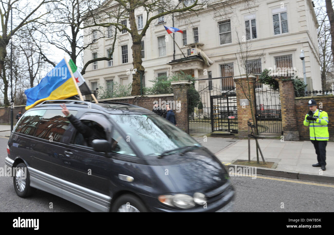 Russian embassy london hi-res stock photography and images - Alamy