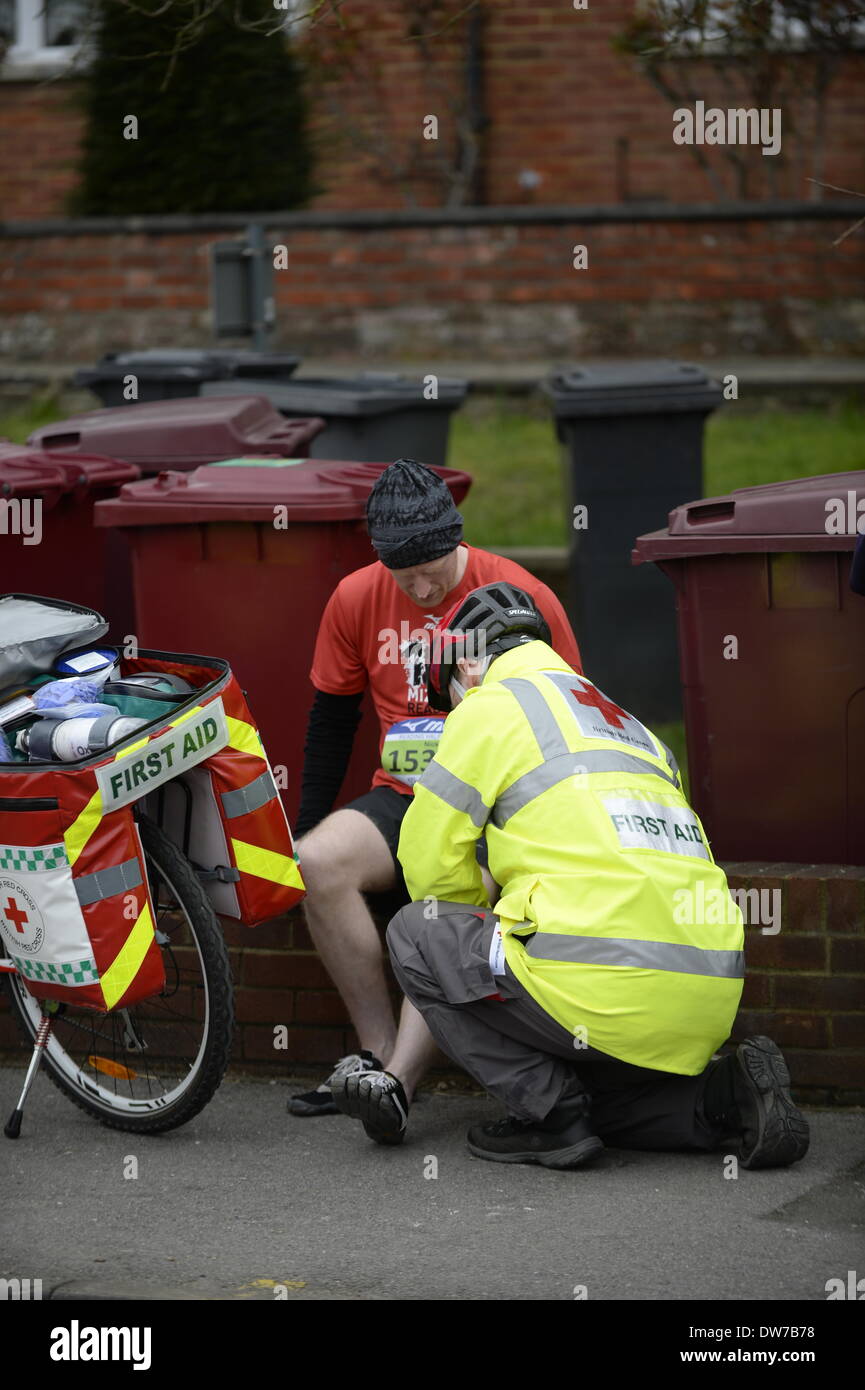 First aid station marathon hi-res stock photography and images - Alamy