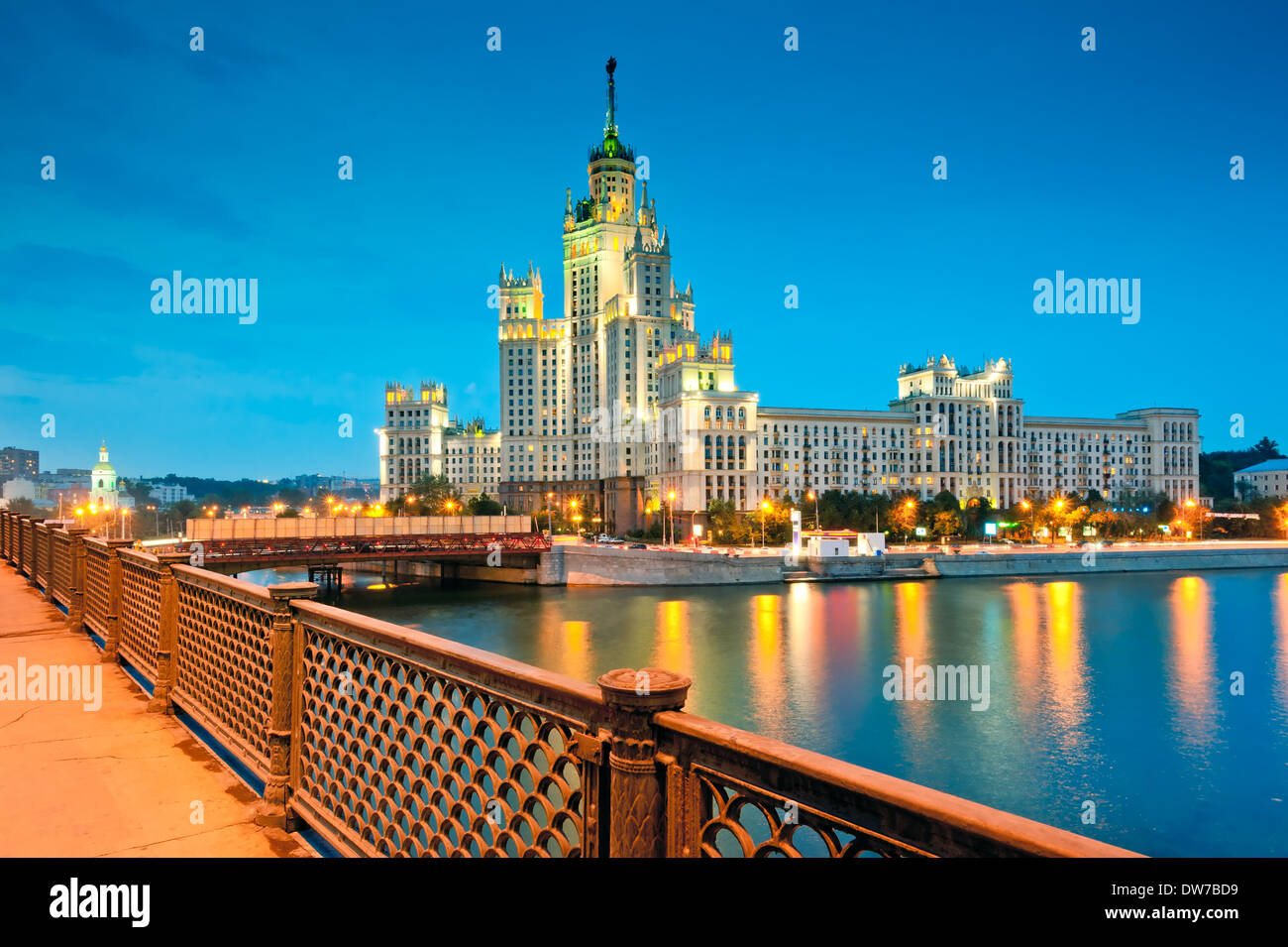 Night Scene of the historic center of Moscow Stock Photo - Alamy