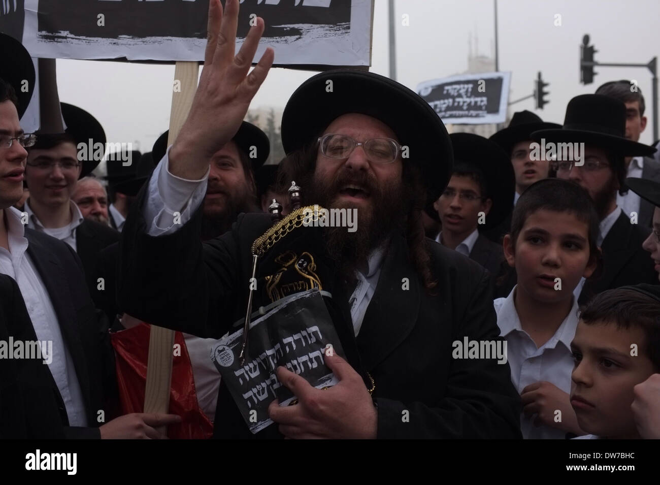 Hundreds Thousands Ultra Orthodox Haredi Jews Stock Photos & Hundreds ...