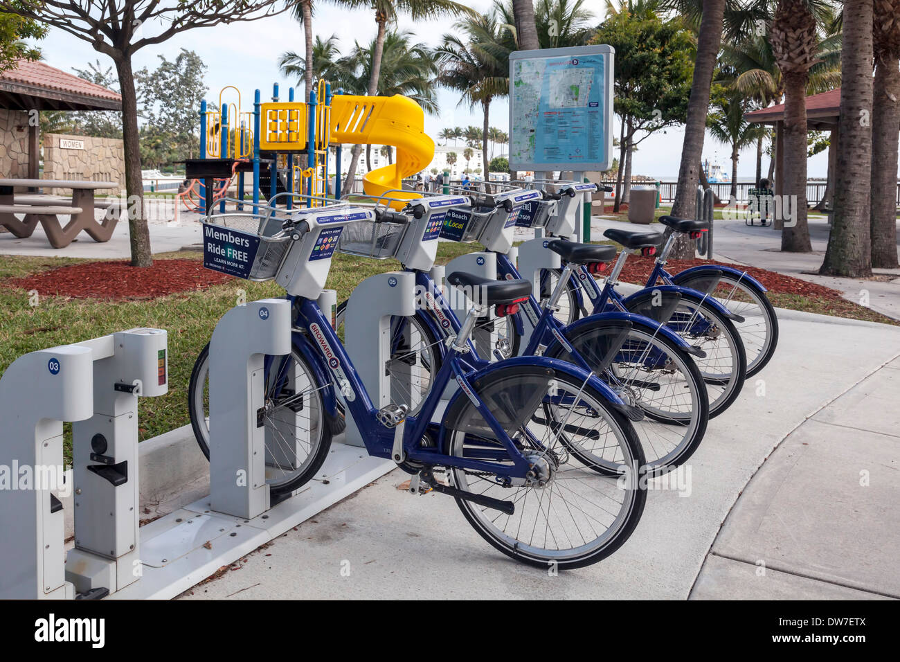 Solar-powered bicycle rack dispenses rental bikes in a Hillsboro Inlet ...