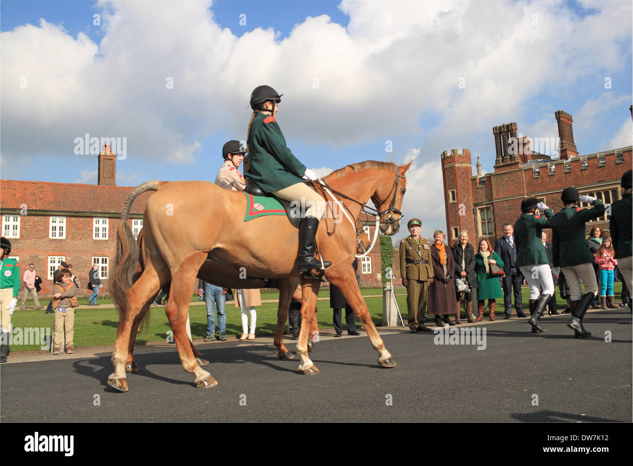 Hampton court horse rangers hi-res stock photography and images - Alamy