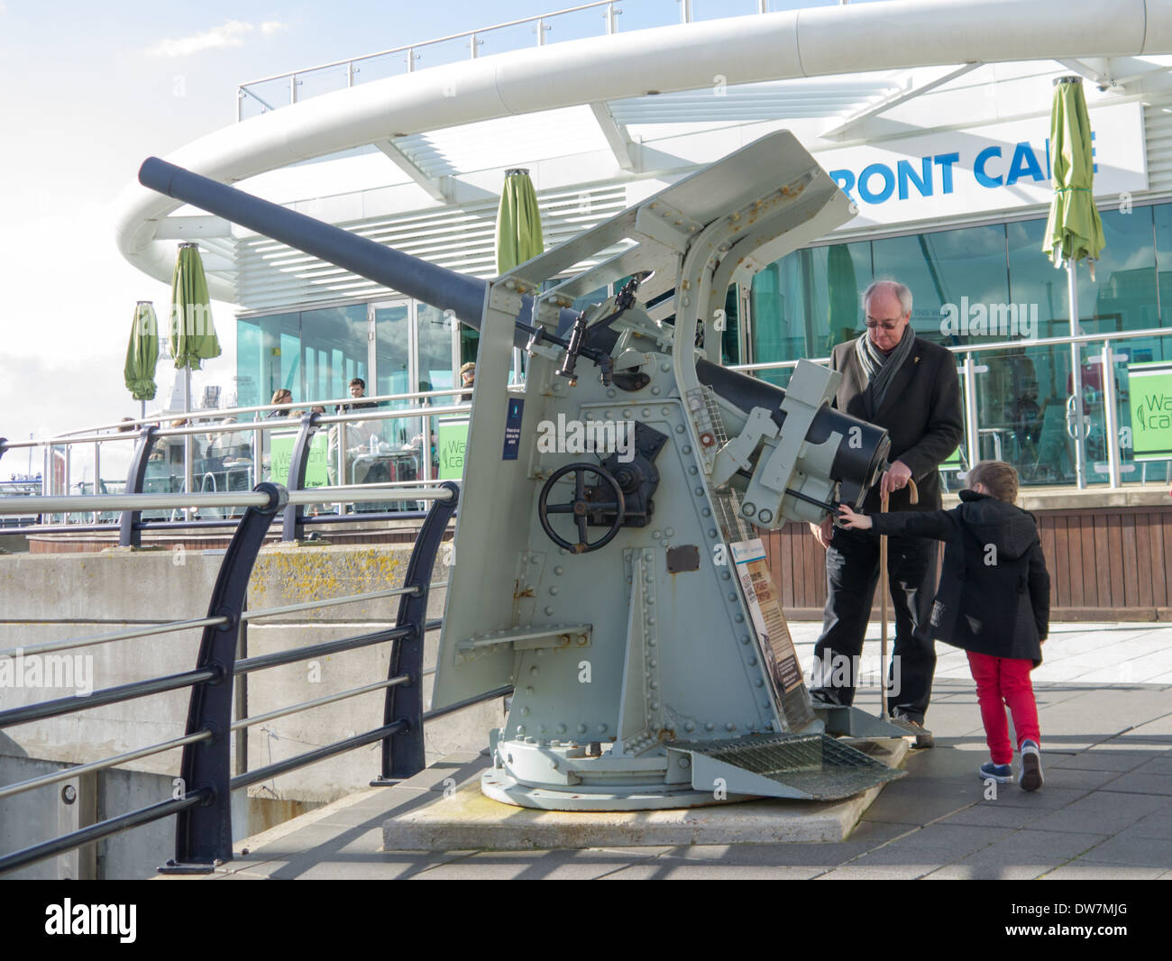 Ww2 Naval Gun High Resolution Stock Photography and Images - Alamy